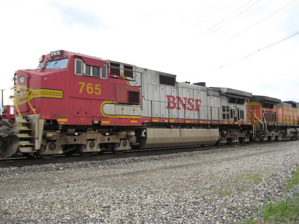 BNSF 765